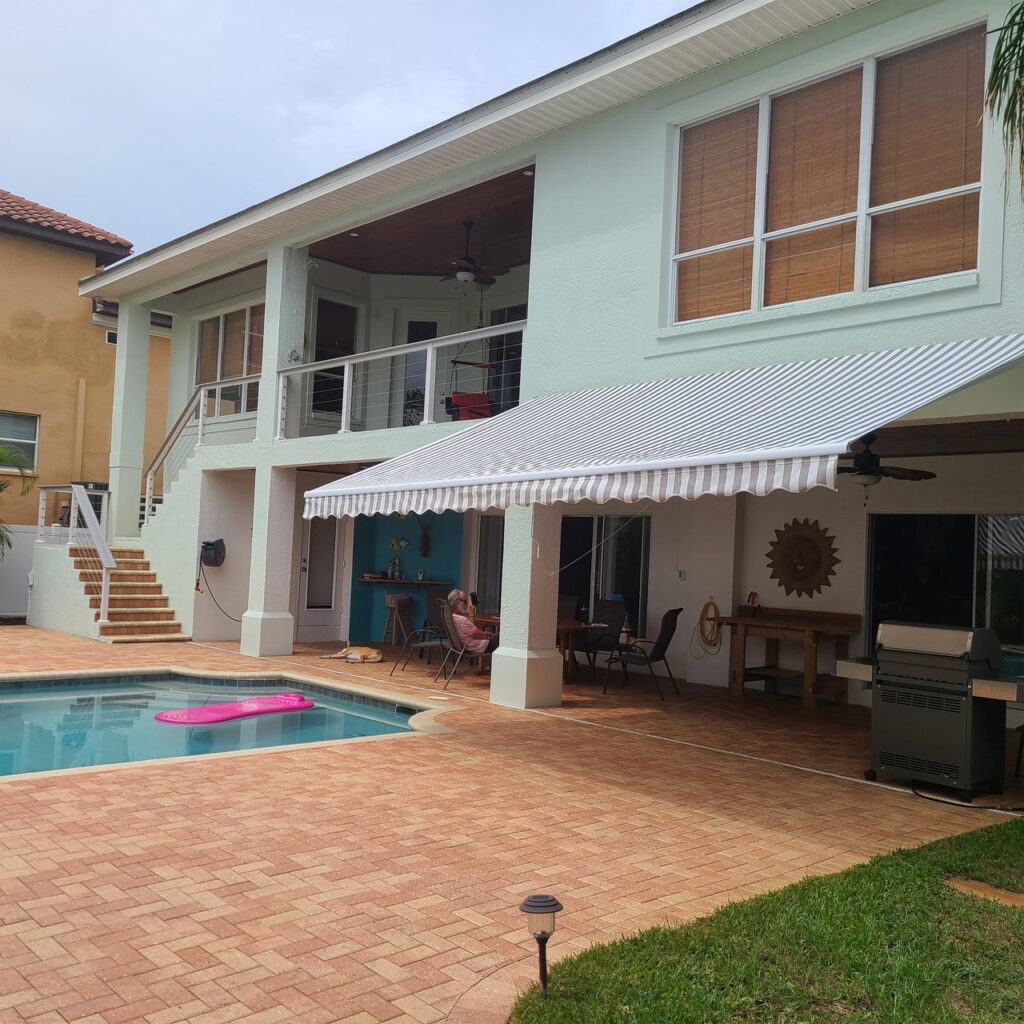 Awnings vs Canopies: What's the Difference? | ALEKO